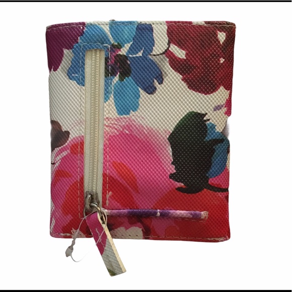 Buxton | Bags | 425 Pink Floral Wallet | Poshmark